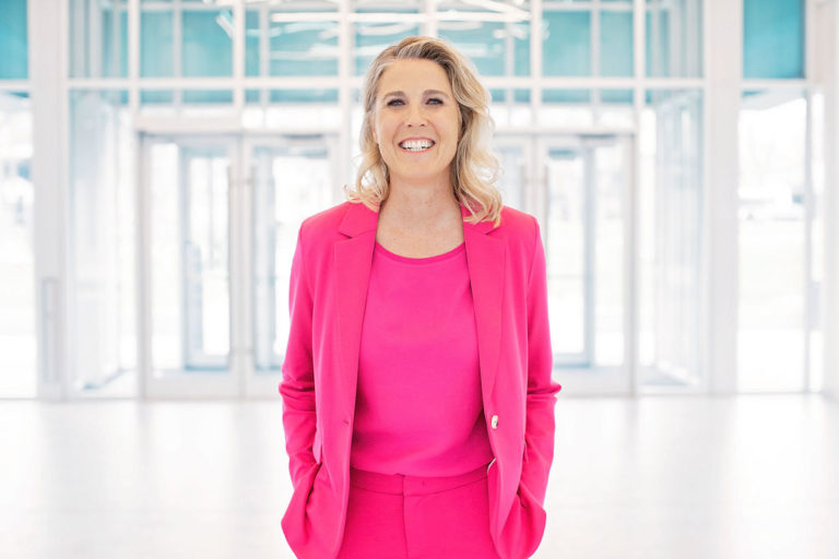 About | Lisa Peters